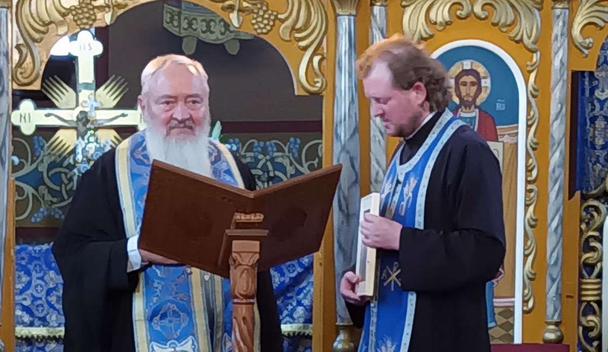 Mitropolitul Andrei a fost prezent la Biserica din Apahida. Primarul ...
